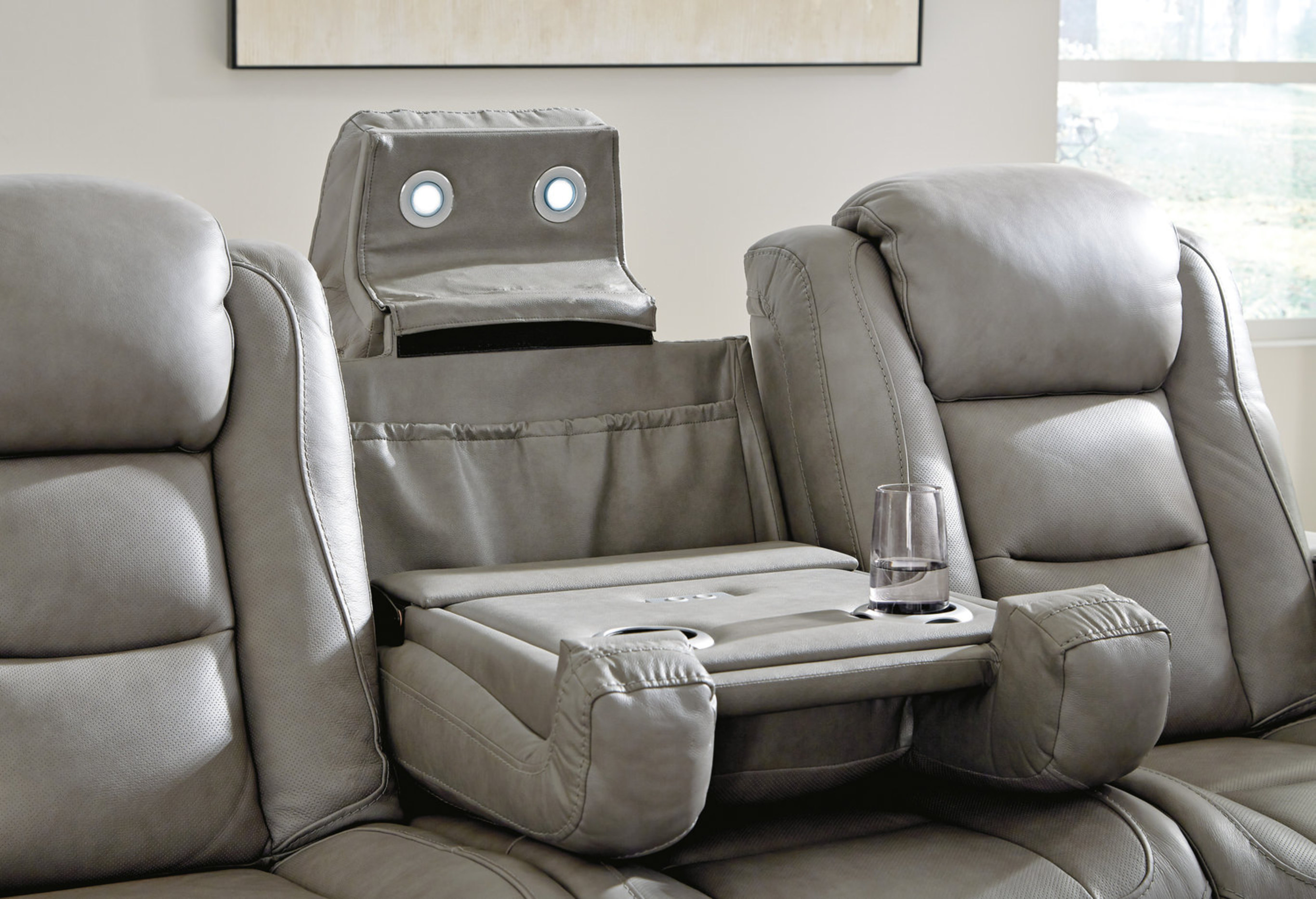 Home Theater Seating Buying Guide | HOM Furniture