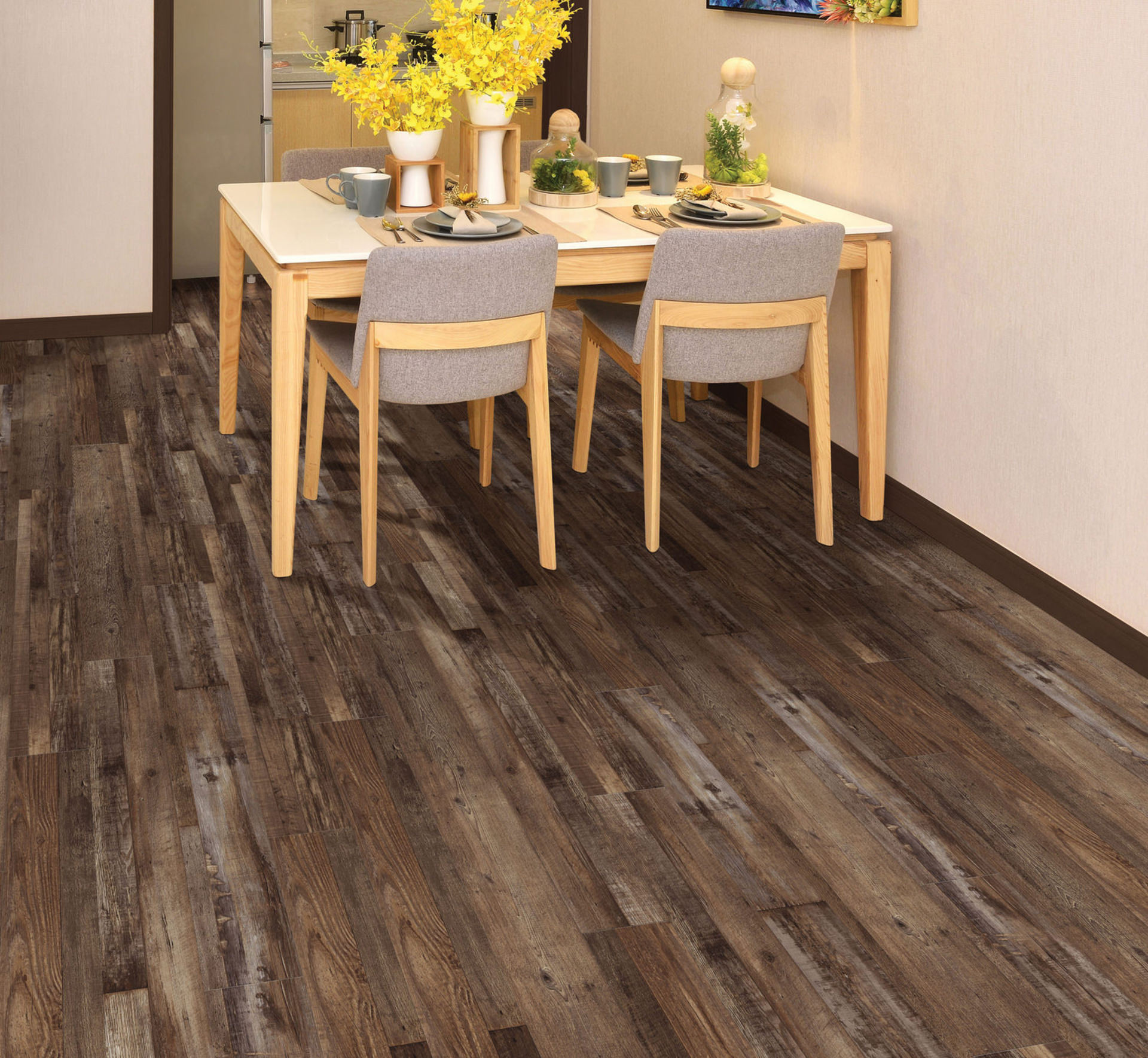 Luxury vinyl flooring including luxury vinyl planks from HOM Floors ...