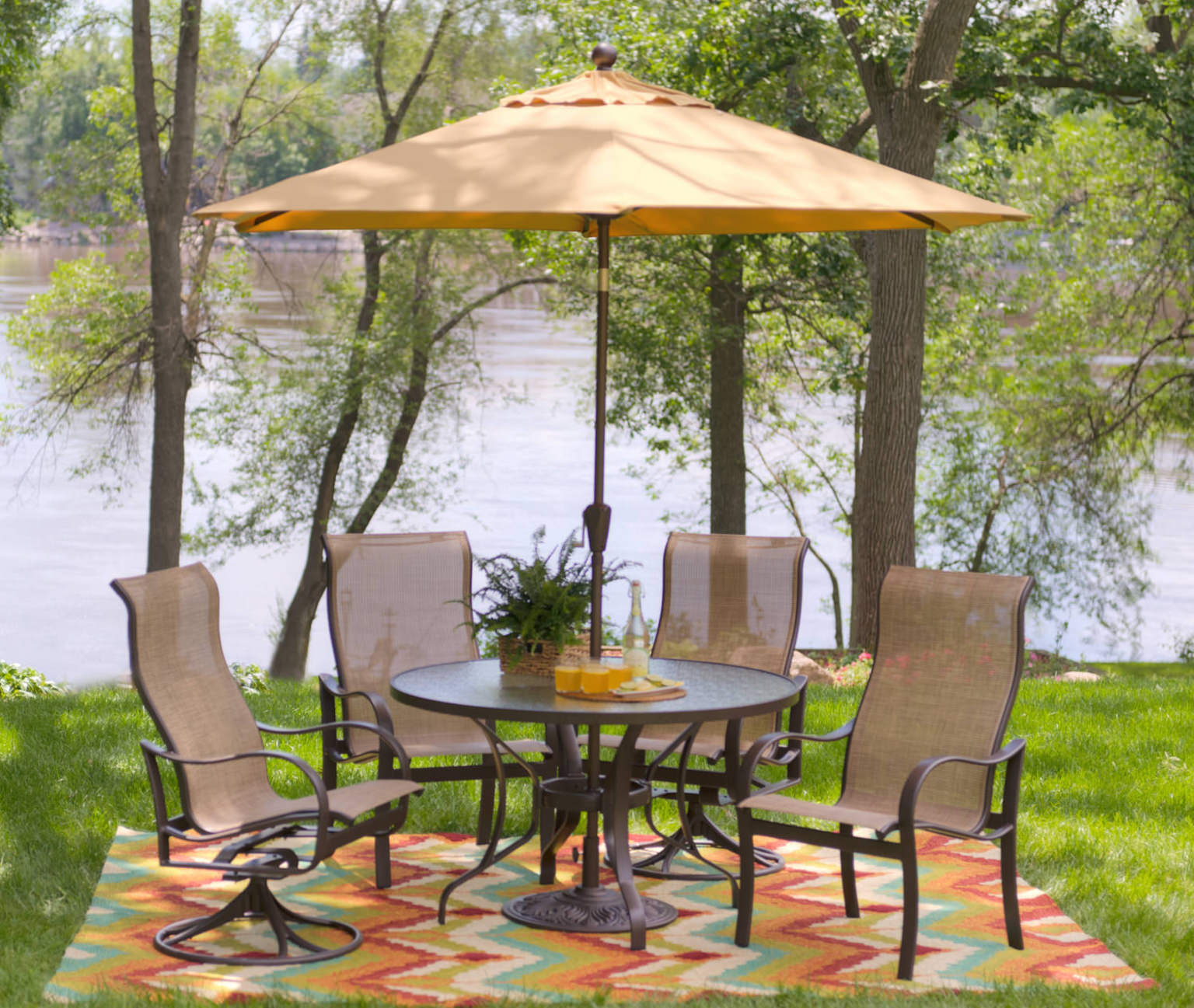 American Made Patio Furniture - design blog by HOM Furniture