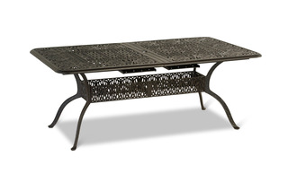 Spring into Outdoor Entertaining - design blog by HOM Furniture