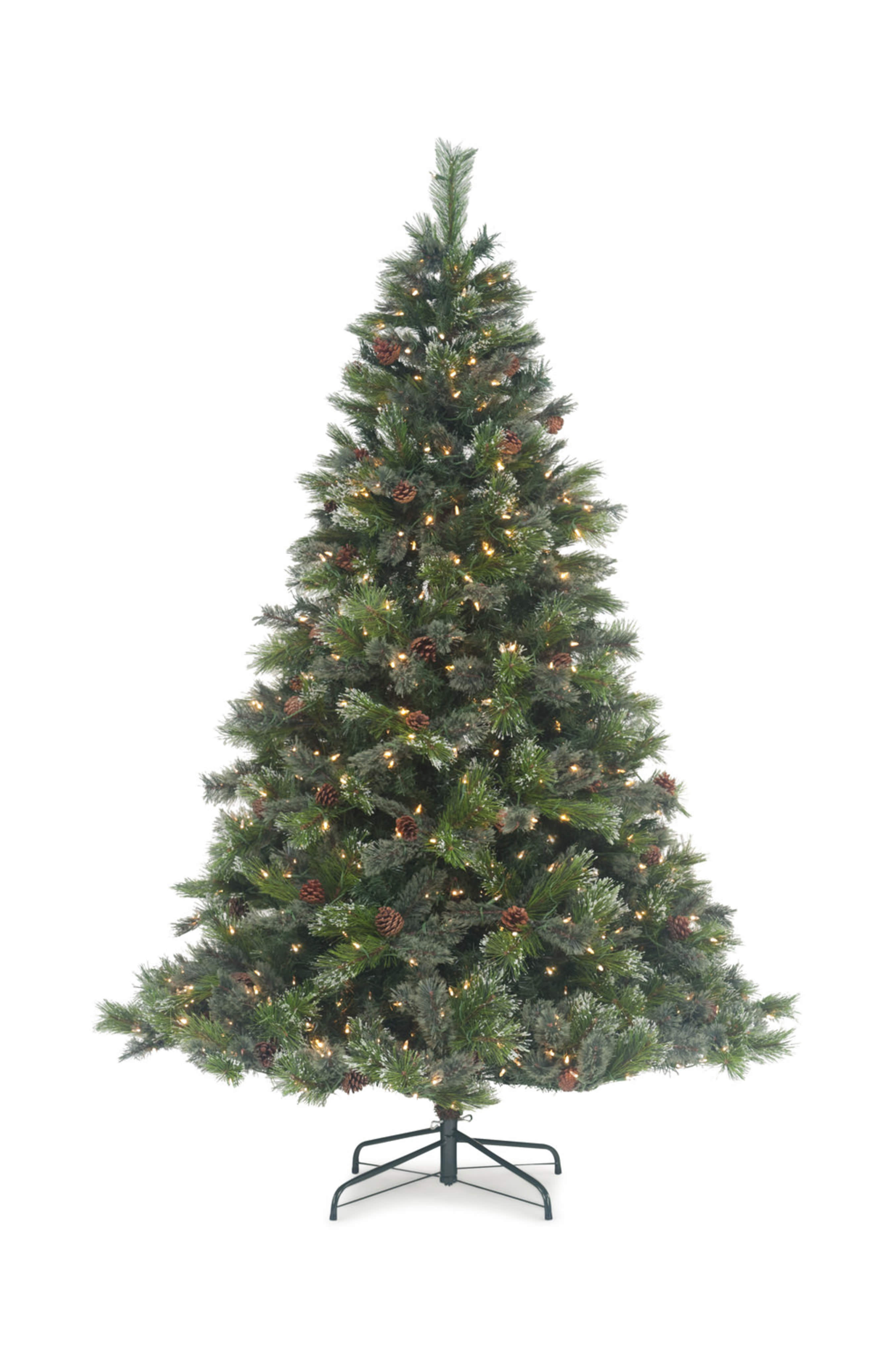 How to Choose an Artificial Christmas Tree - design blog by HOM Furniture